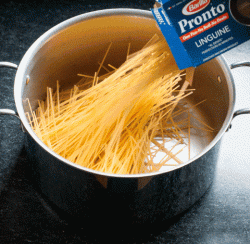 GIF av spaghetti - 100 animerade bilder av denna typ av pasta